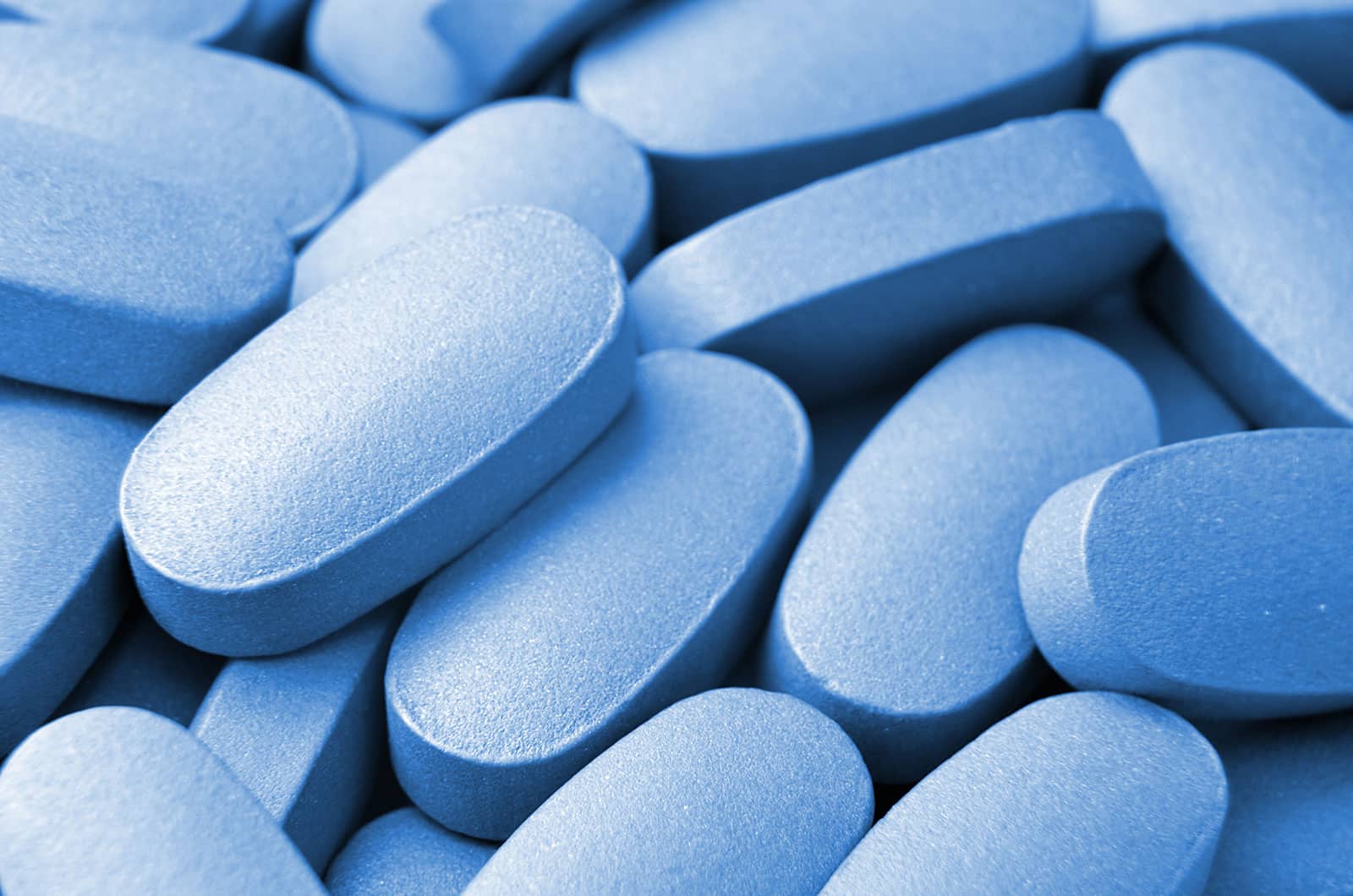 What Are Blues? The Dangers of Blue Oxycodone Pills & Fentanyl Risks ...